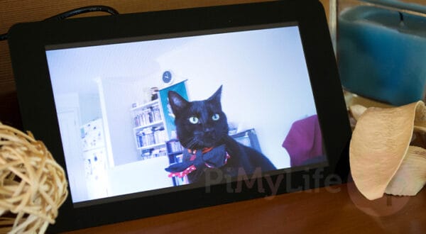 A Simple Raspberry Pi Digital Photo Frame - Pi My Life Up