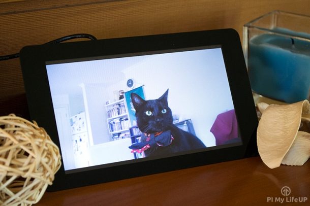 A Simple Raspberry Pi Photo Frame - Pi My Life Up